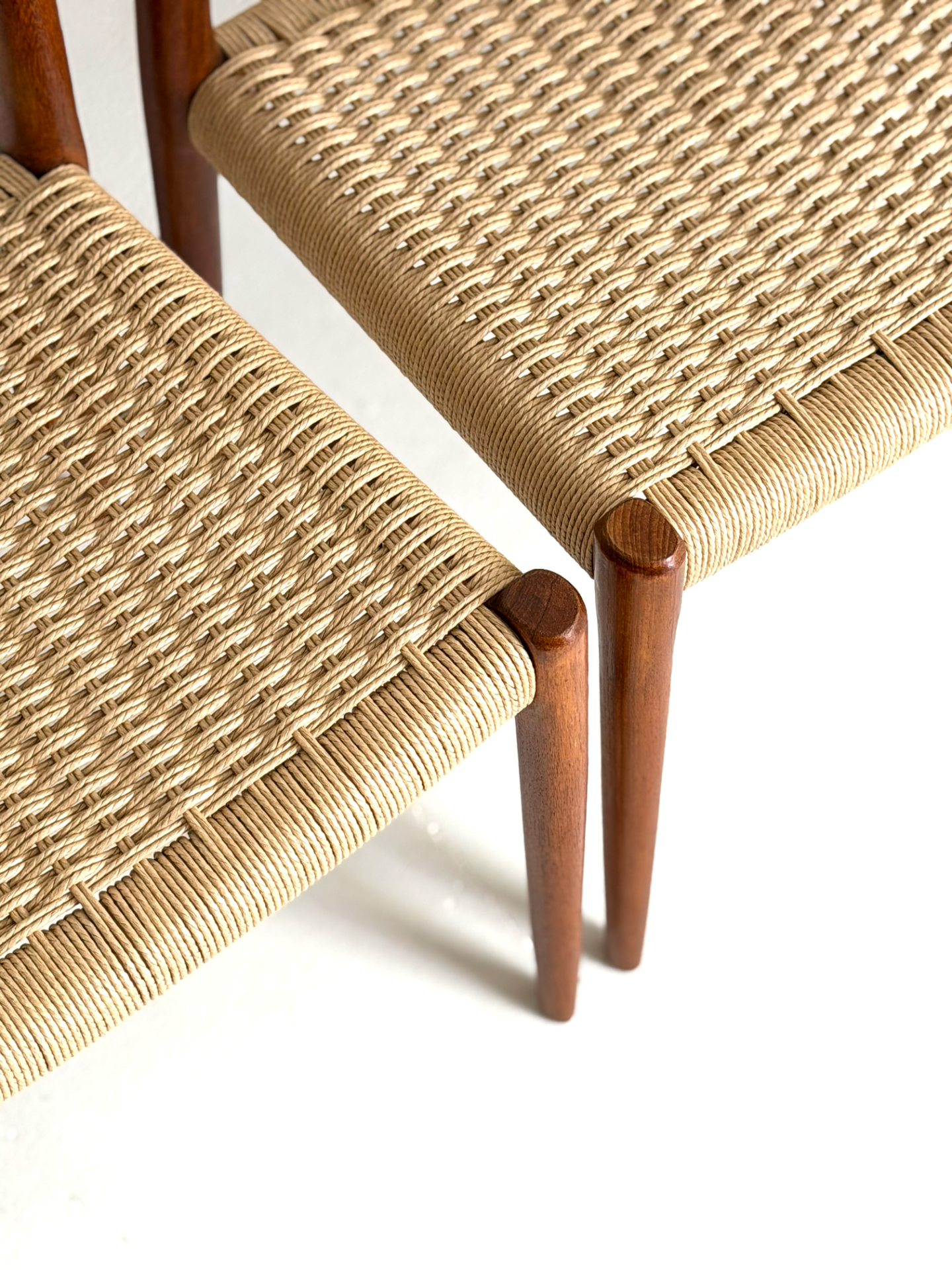 Niels O. Møller Model 77 Chairs | Danish Teak Vintage | Gusta Design